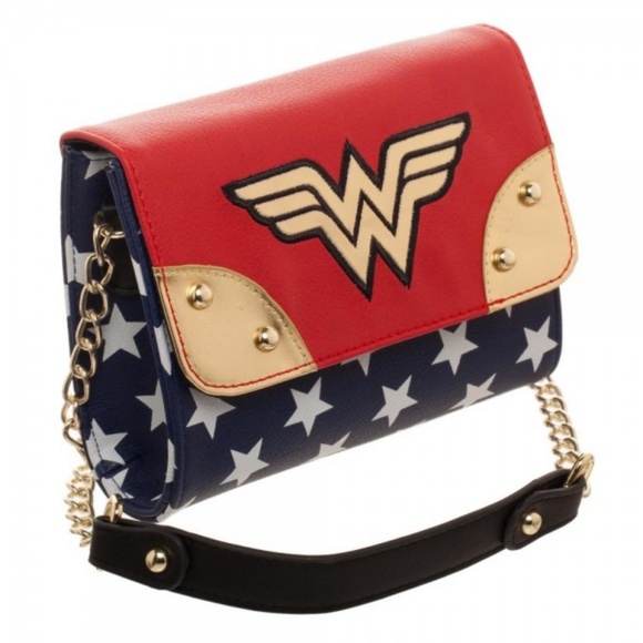 Bioworld | Bags | Wonder Woman Sidekick Purse Bag W Shoulder Strap ...